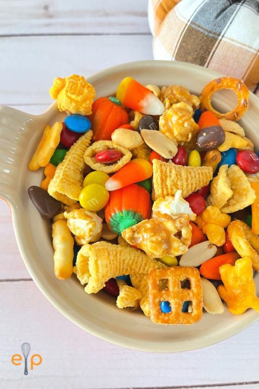 Halloween Snack Mix Recipe - How to Make Great Fall Treat! | Eat Picks
